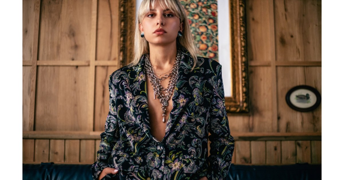 HELMI sample bazaar & more: Goes downtown