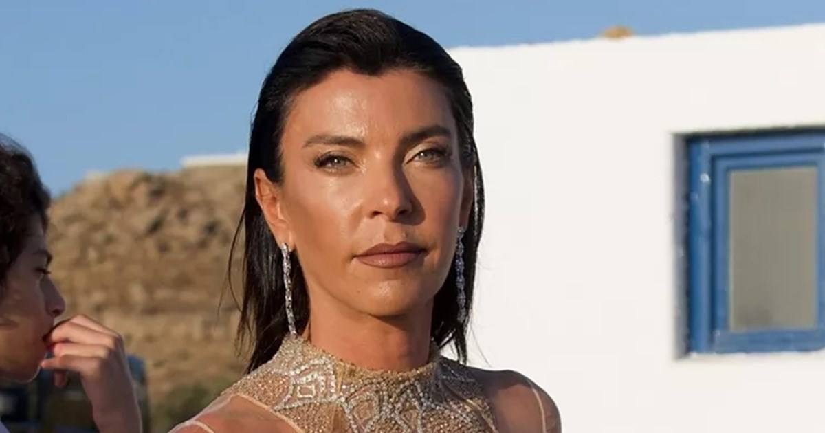 Τρία πανέμορφα πλάσματα: Η Μαρίνα Βερνίκου σε μία σπάνια εμφάνιση με τα παιδιά της