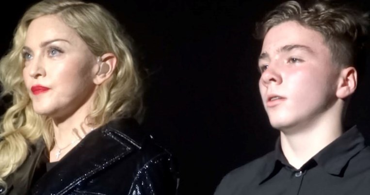 Madonna | Ο γιος της Rocco Ritchie πουλάει δικά του έργα τέχνης για ...