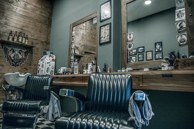 Το νέας γενιάς μπαρμπέρικο "Barber Rules", στο Χαλάνδρι, είναι πολύ old ...