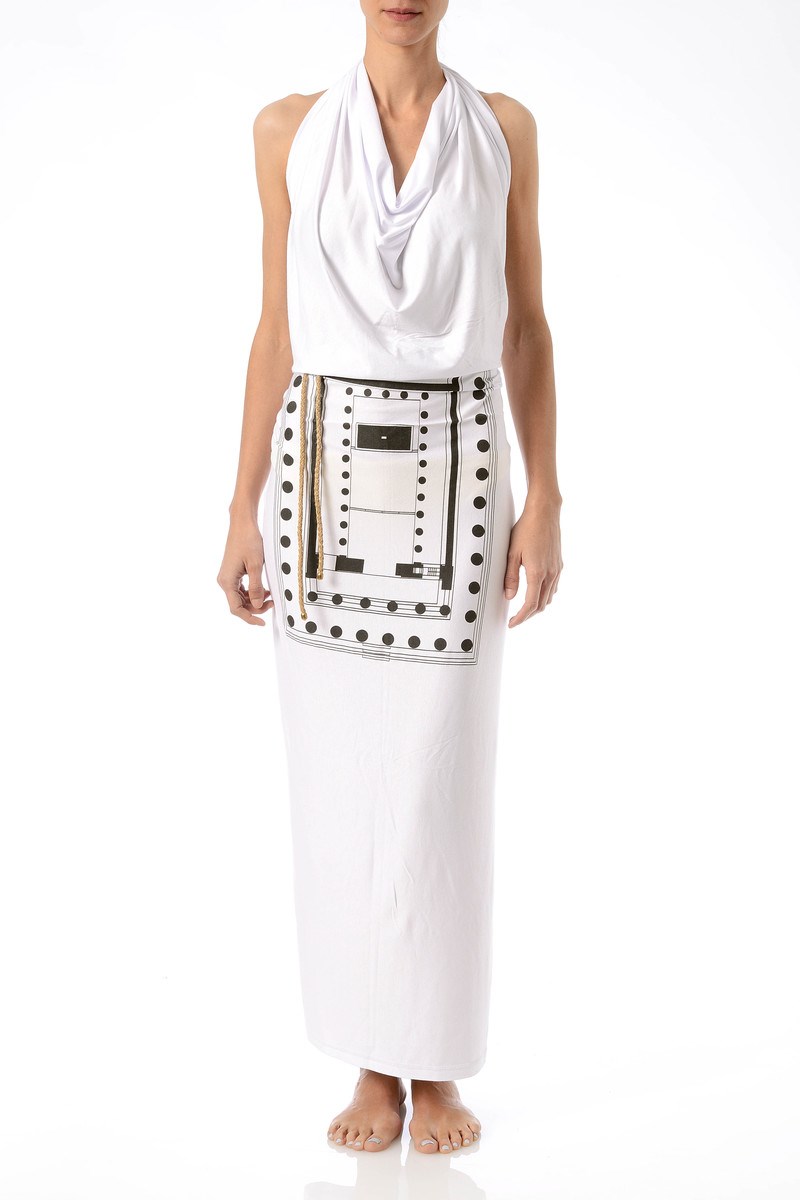 Greek Pareaki. Μια παρέα γράφει την καλοκαιρινή της ιστορία πάνω σε ένα ...