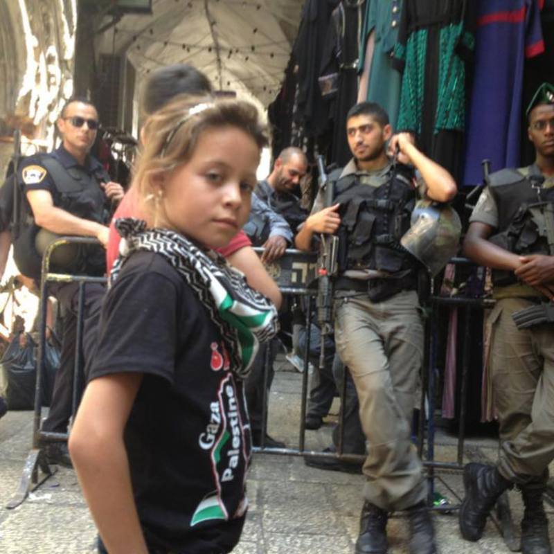 Janna Jihad Ayyad: Η μικρότερη ρεπόρτερ της Παλαιστίνης (VIDEO ...